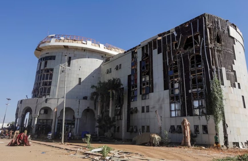 Usai 2 Tahun Perang Saudara Militer Sudan Rebut Istana Presiden dari ...